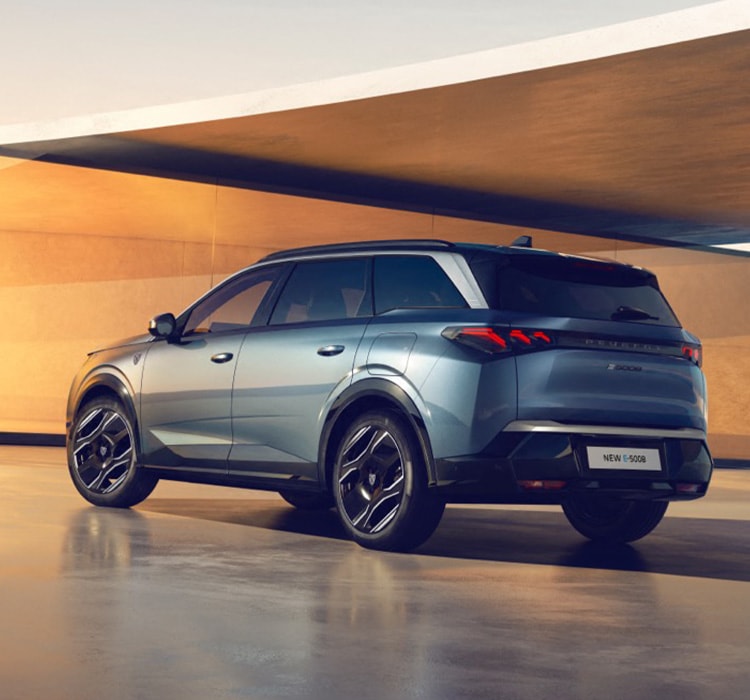 Mașini SUV - modelele Peugeot de SUV-uri electrice, Plug-in hybrid sau ...